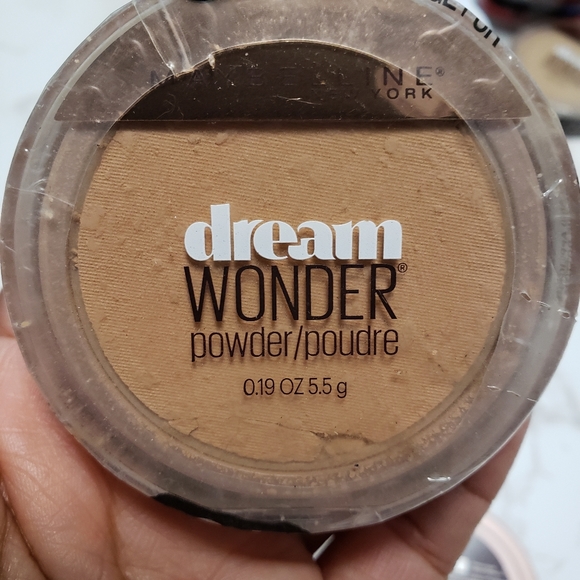 Maybelline | Makeup | Maybelline Bundle Of 3 Dream Wonder Powder | Poshmark